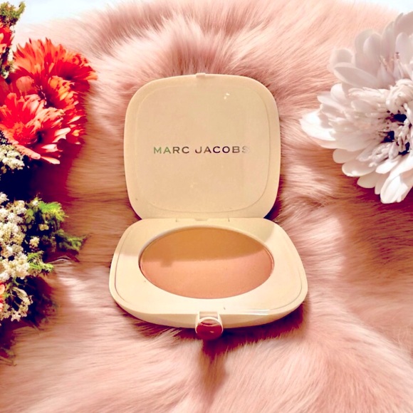 Marc Jacobs | Makeup | Marc Jacobs Tantastic Omega Bronzer Nwt | Poshmark